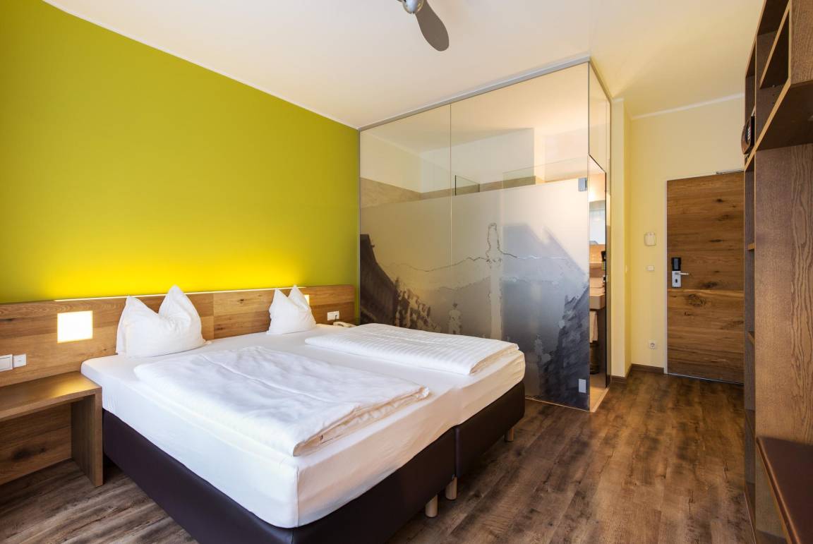 Hotel ∙ 1 Bedroom ∙ 4 Guests - Innsbruck