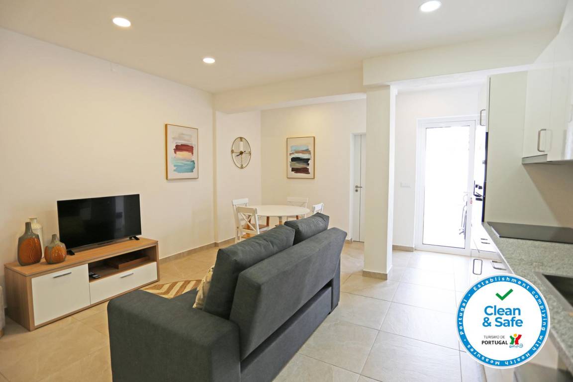 70 M² Appartement ∙ 2 Slaapkamers ∙ 4 Gasten - Lagos