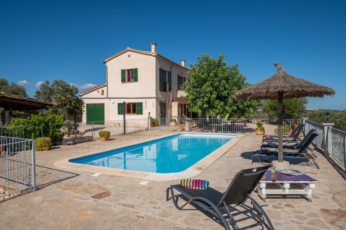 225 M² Maison De Campagne ∙ 4 Chambres ∙ 8 Personnes - Majorque