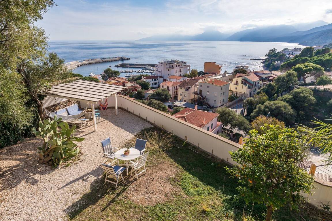 200 M² Huis ∙ 4 Slaapkamers ∙ 8 Gasten - Cala Gonone