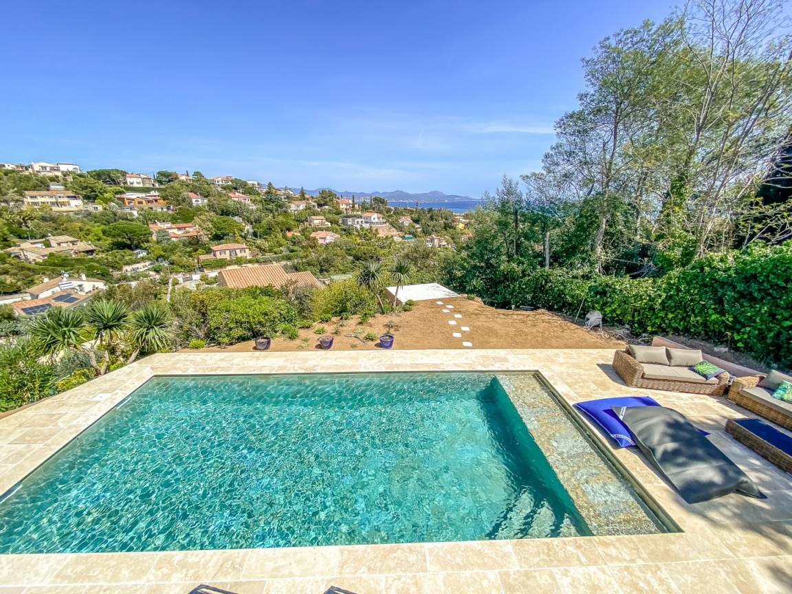 200 M² Villa ∙ 5 Bedrooms ∙ 10 Guests - Saint-Raphaël