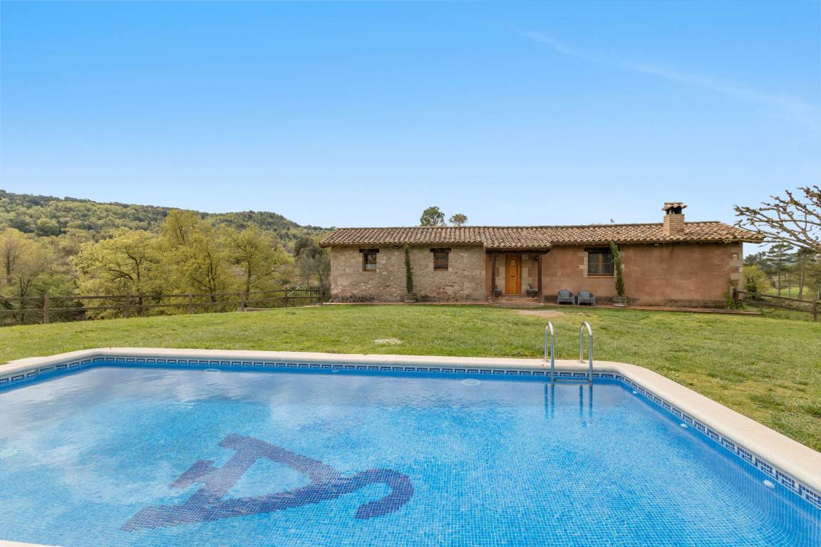160 M² House ∙ 6 Bedrooms ∙ 14 Guests - Berga
