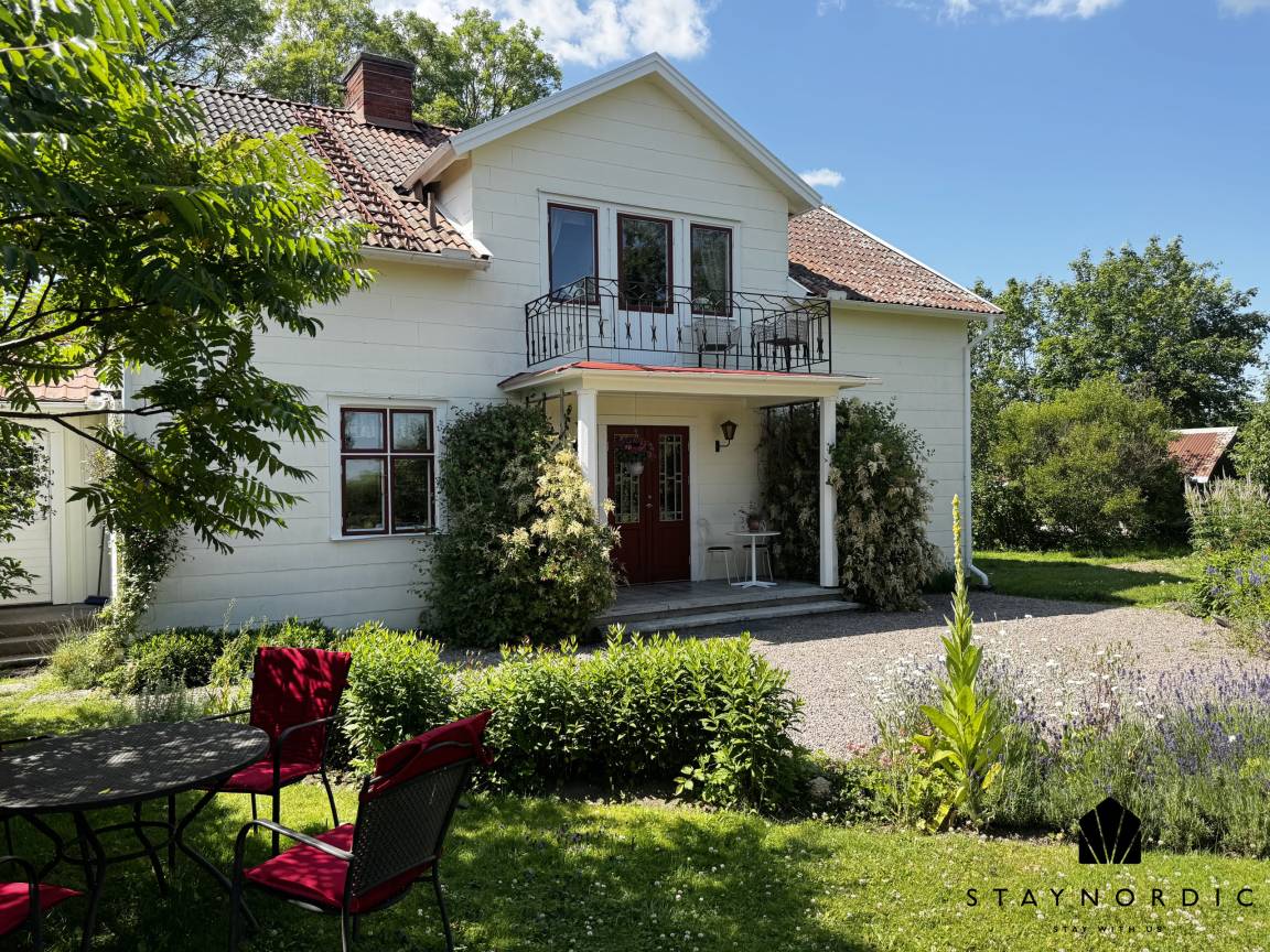 230 M² House ∙ 5 Bedrooms ∙ 9 Guests - Lidköping
