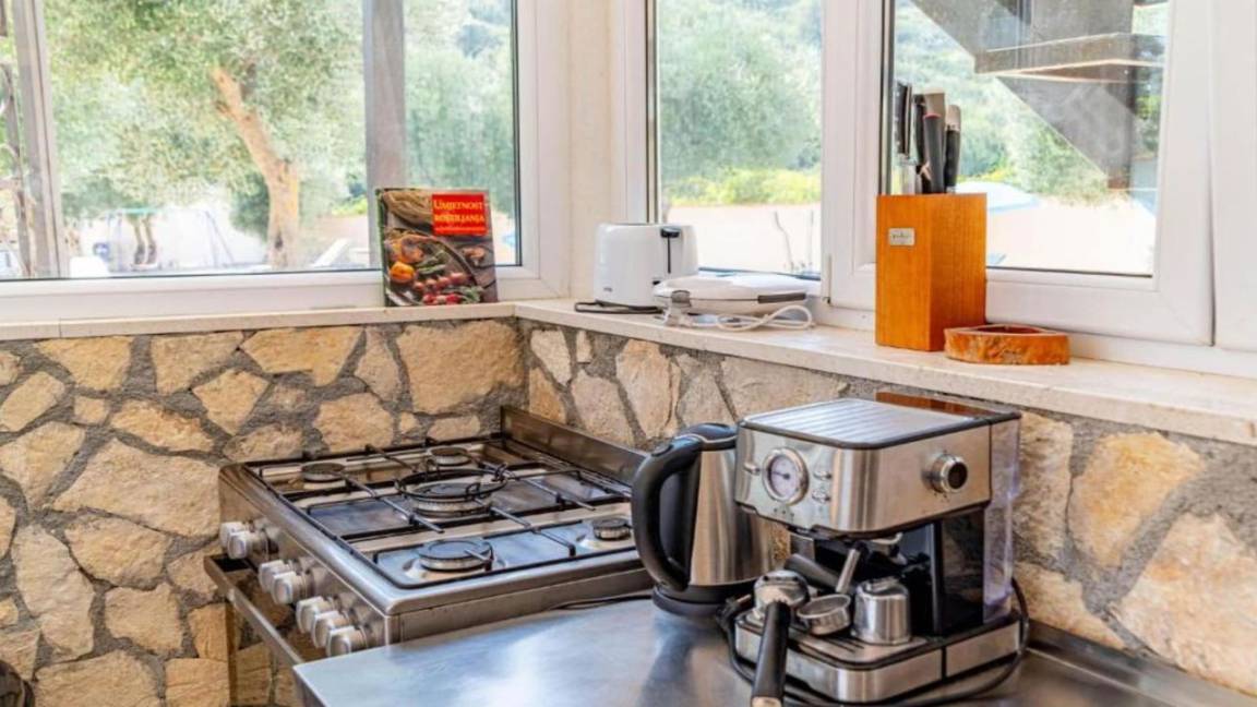 1000 M² House ∙ 2 Bedrooms ∙ 6 Guests - Mljet