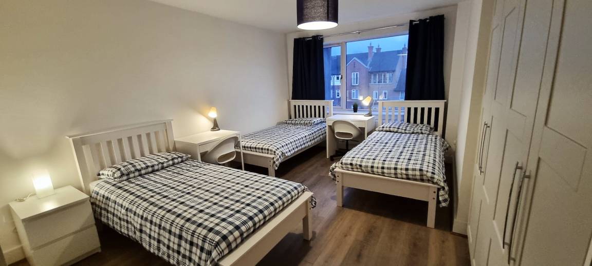 170 M² Gemeinschaftszimmer ∙ 1 Schlafzimmer ∙ 2 Gäste - Dublin