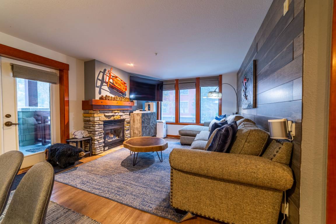 93 M² Condo ∙ 2 Bedrooms ∙ 6 Guests - Mammoth Lakes, CA