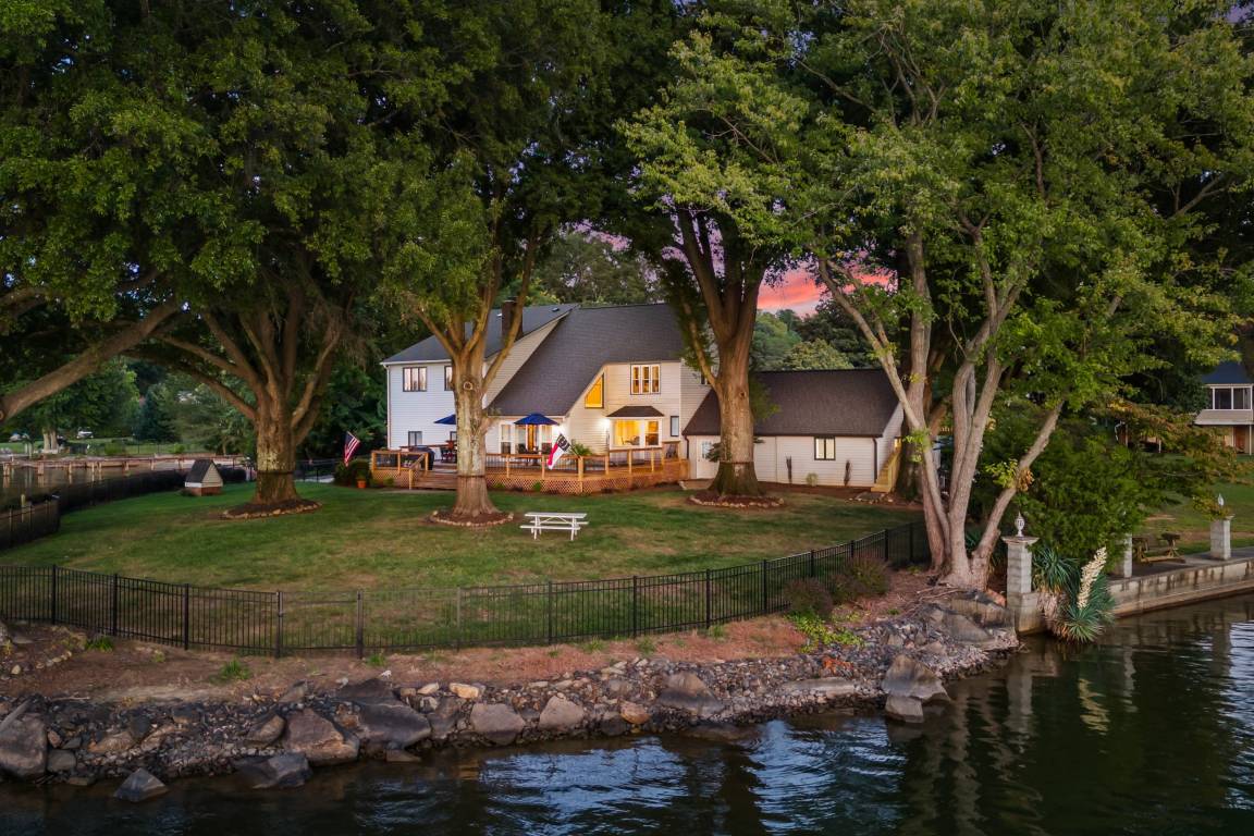 218 M² Casa ∙ 5 Habitaciones ∙ 12 Huéspedes - Lake Norman, NC