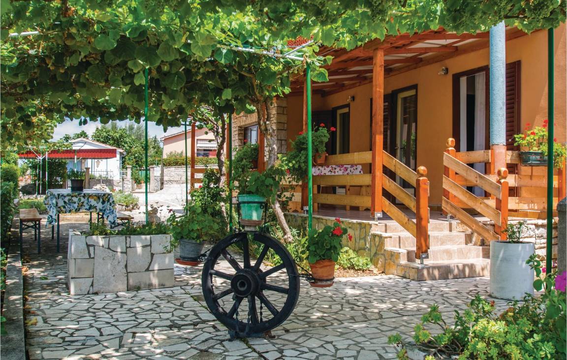 38 M² Apartament ∙ 3 Sypialnie ∙ 5 Gości - Labin