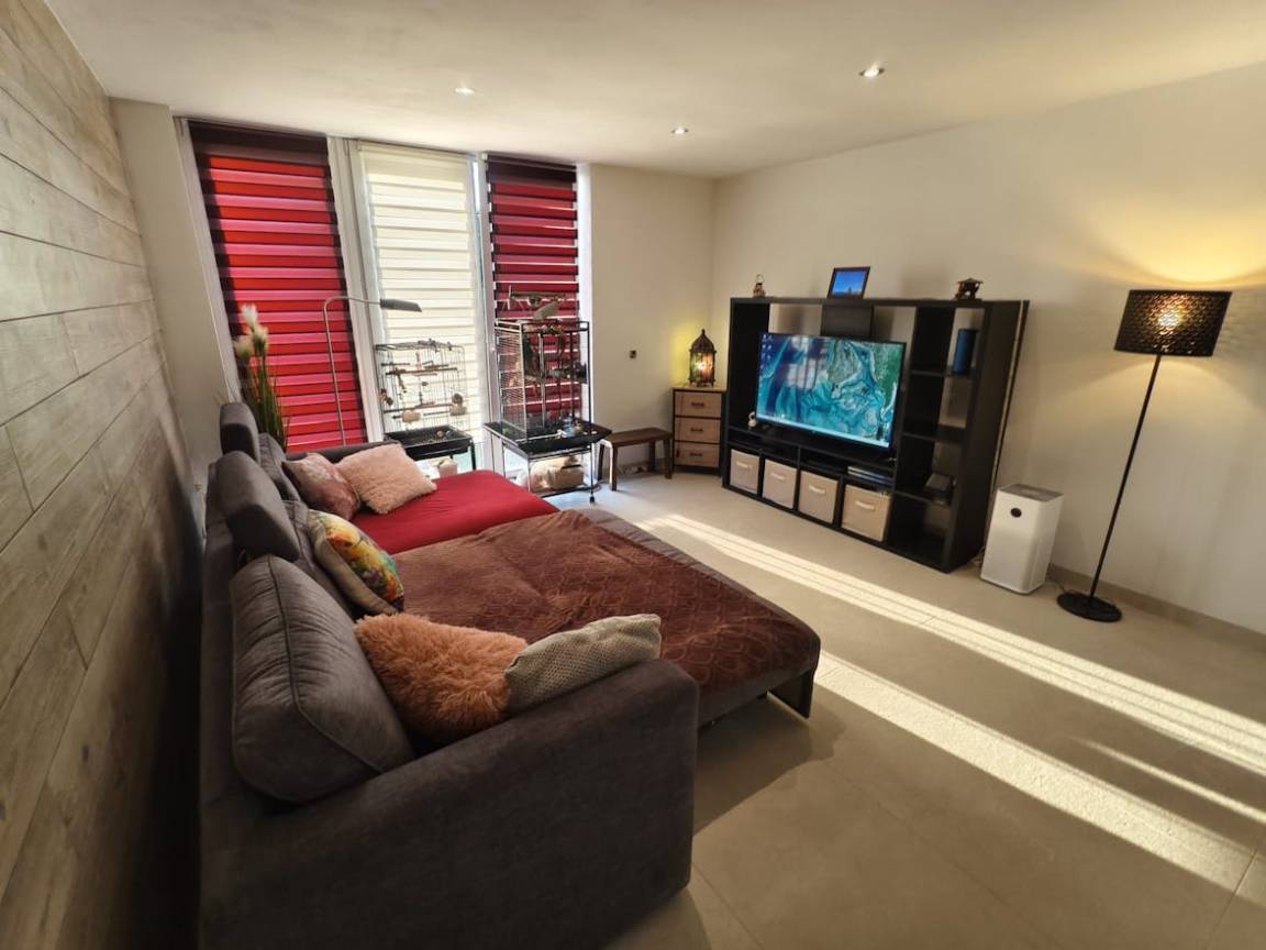 240 M² Chambre Privée ∙ 1 Chambre ∙ 2 Personnes - Charleroi