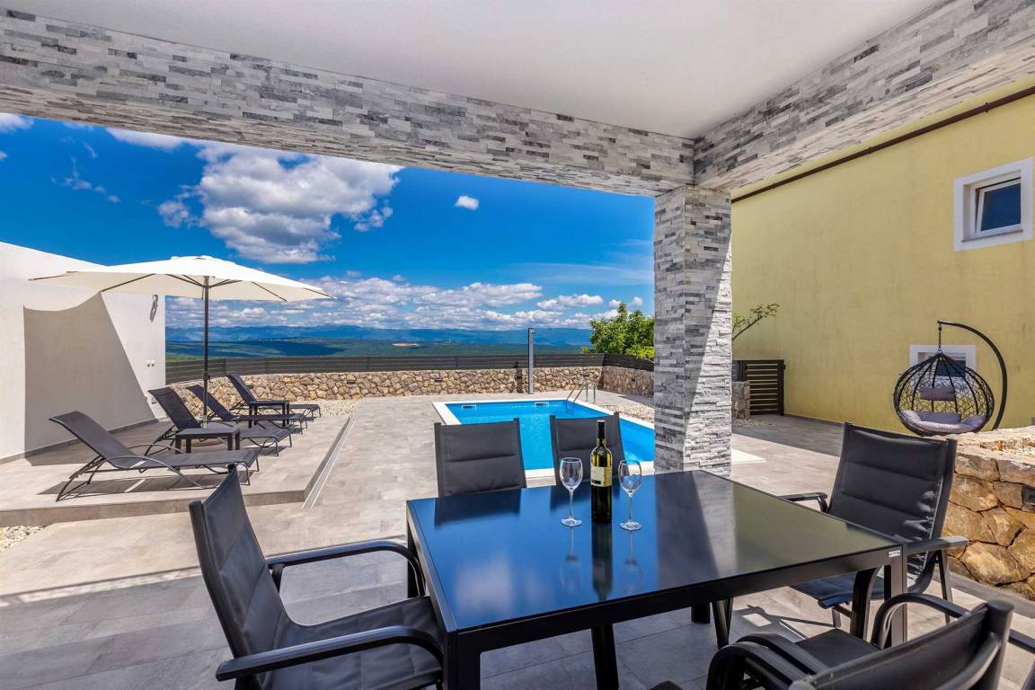 100 M² Accommodation ∙ 2 Bedrooms ∙ 6 Guests - Cres