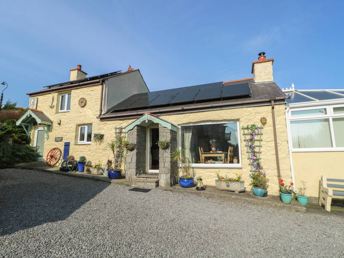 Cottage ∙ 2 Bedrooms ∙ 4 Guests - Anglesey