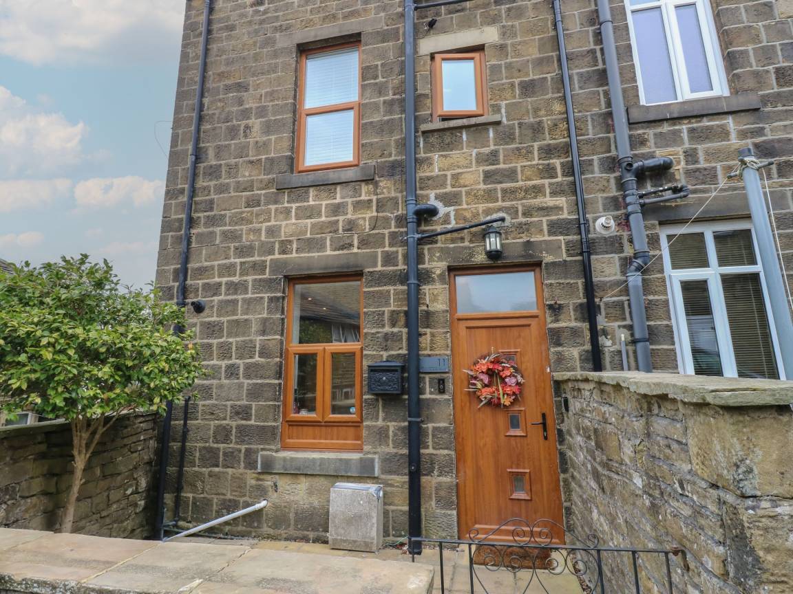 Cottage ∙ 3 Bedrooms ∙ 6 Guests - Haworth