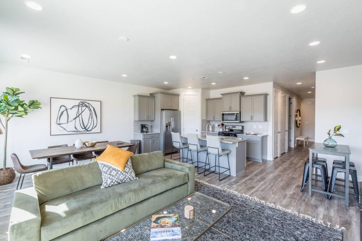 168 M² House ∙ 4 Bedrooms ∙ 11 Guests - St. George, USA