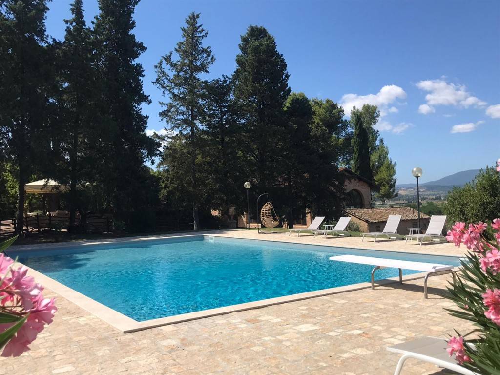 450 M² Villa ∙ 7 Bedrooms ∙ 23 Guests - Umbria
