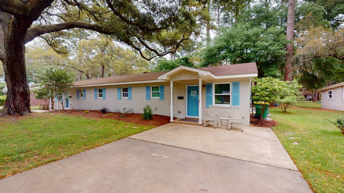 Maisonette ∙ 2 Bedrooms ∙ 4 Guests - Brunswick, GA