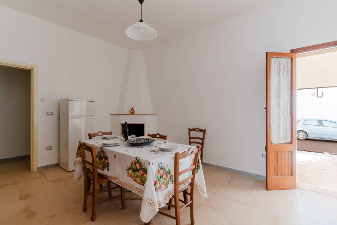 85 M² House ∙ 2 Bedrooms ∙ 4 Guests - Torre Lapillo