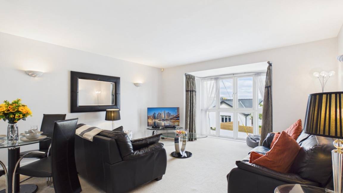 84 M² House ∙ 2 Bedrooms ∙ 4 Guests - Saundersfoot