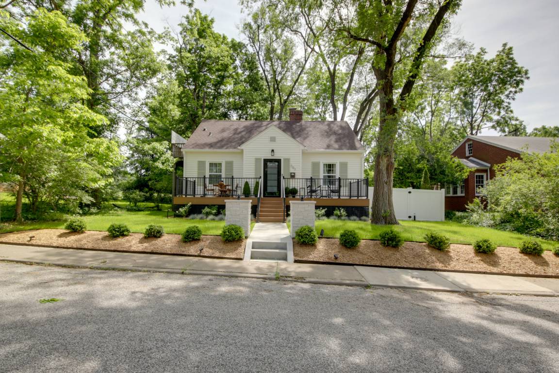 134 M² House ∙ 3 Bedrooms ∙ 6 Guests - Bloomington, IN