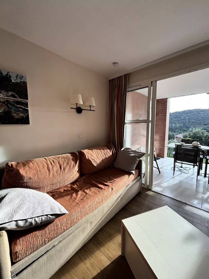 28 M² Appartement ∙ 1 Chambre ∙ 4 Personnes - Saint-Raphaël