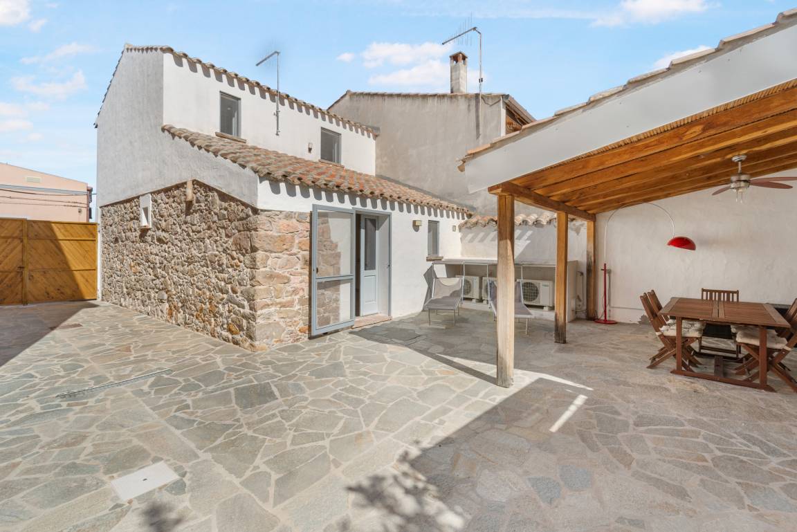 80 M² Huis ∙ 2 Slaapkamers ∙ 6 Gasten - Carbonia