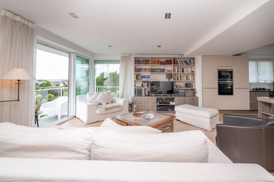 300 M² Villa ∙ 4 Chambres ∙ 8 Personnes - Larmor-Plage