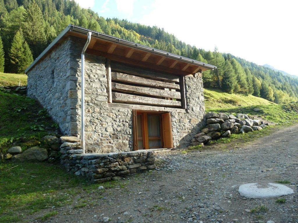 75 M² Huis ∙ 2 Slaapkamers ∙ 4 Gasten - Ticino