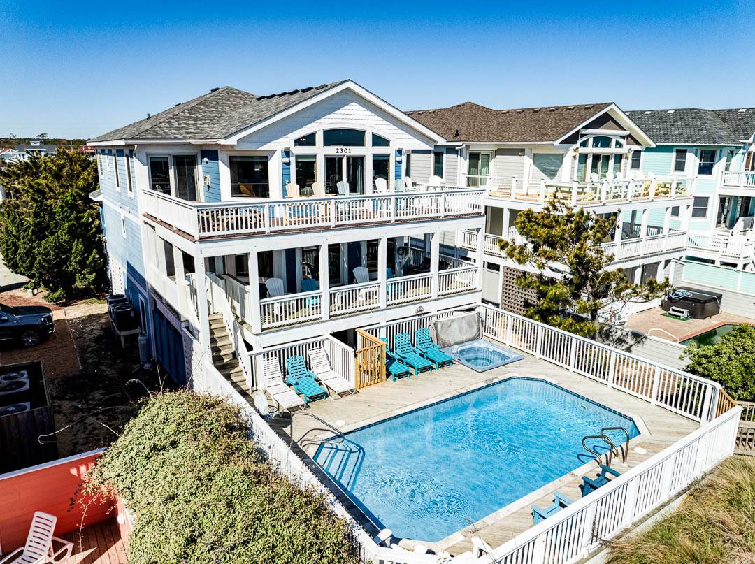 House ∙ 8 Bedrooms ∙ 20 Guests - Kill Devil Hills, NC