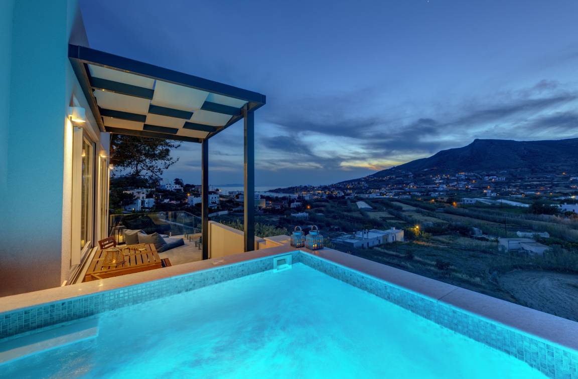 80 M² Villa ∙ 2 Bedrooms ∙ 6 Guests - Сирос