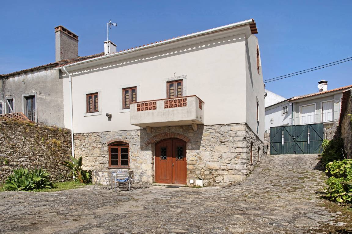 200 M² Villa ∙ 4 Bedrooms ∙ 12 Guests - Porto de Mós