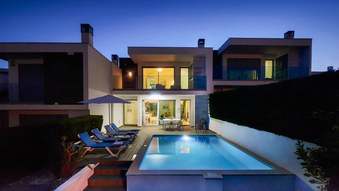 125 M² Villa ∙ 3 Makuuhuonetta ∙ 8 Vierasta - Albufeira