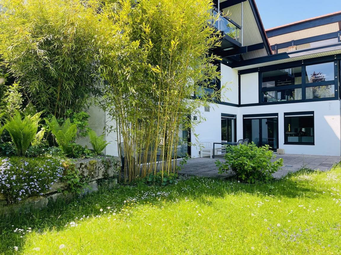 110 M² Ferienwohnung ∙ 1 Schlafzimmer ∙ 2 Gäste - Daisendorf