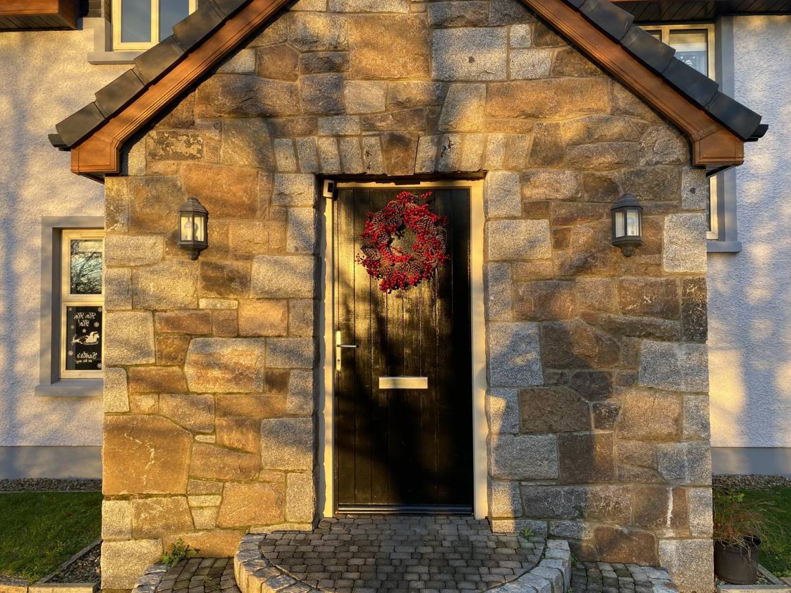 375 M² House ∙ 5 Bedrooms ∙ 10 Guests - Carlingford