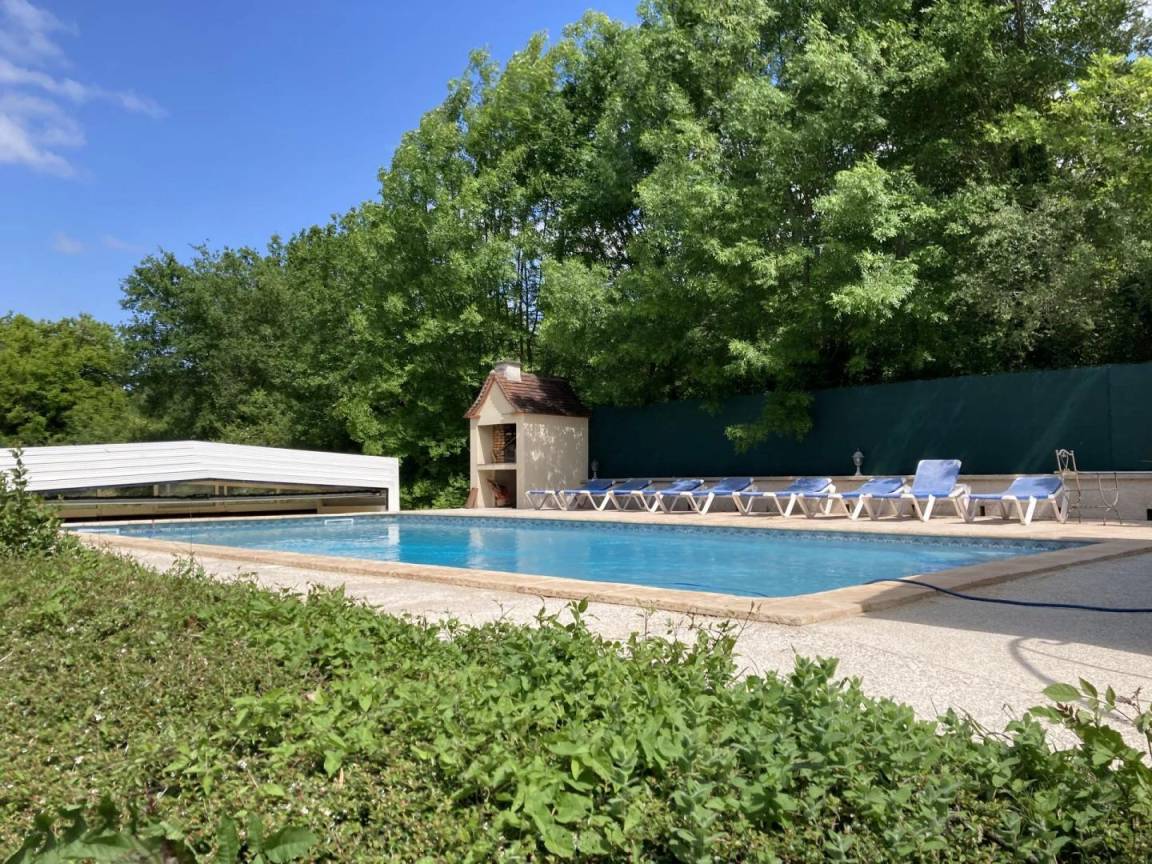 200 M² Gîte ∙ 6 Chambres ∙ 12 Personnes - Saint-Cirq-Lapopie