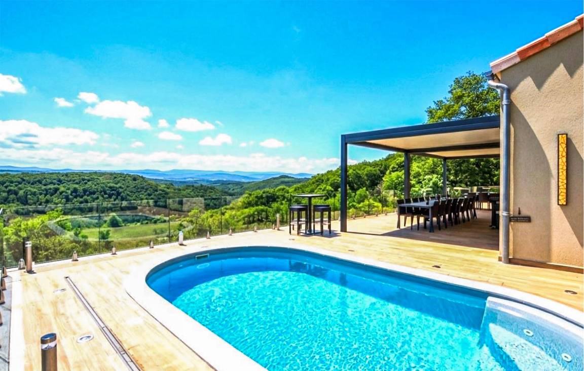 250 M² House ∙ 6 Bedrooms ∙ 15 Guests - Mirepoix