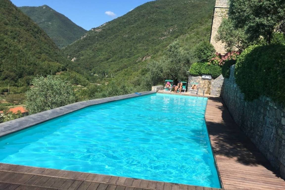 65 M² House ∙ 2 Bedrooms ∙ 5 Guests - Liguria