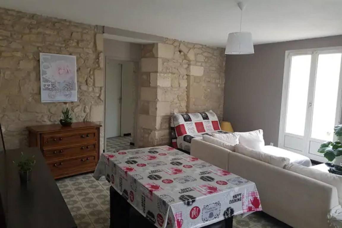 75 M² Appartement ∙ 2 Chambres ∙ 6 Personnes - Chasseneuil-du-Poitou
