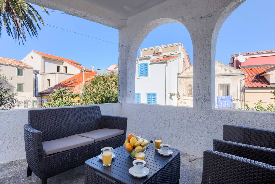55 M² Ferienwohnung ∙ 2 Schlafzimmer ∙ 4 Gäste - Mali Lošinj