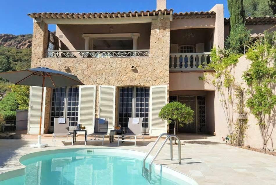 200 M² Huis ∙ 3 Slaapkamers ∙ 6 Gasten - Agay