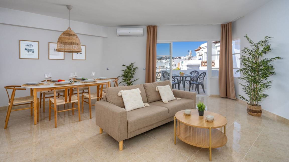 100 M² Apartamento ∙ 3 Habitaciones ∙ 6 Huéspedes - Mijas