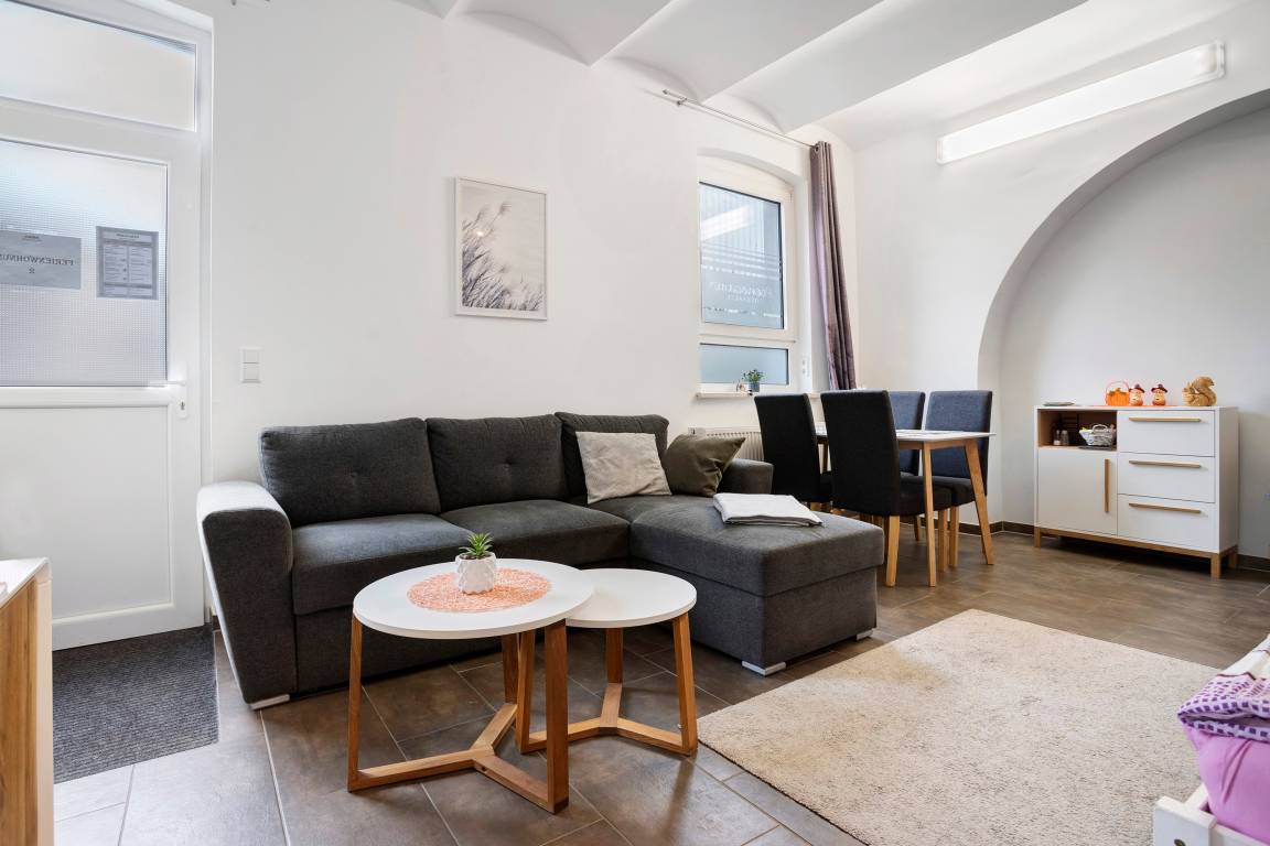 50 M² Ferienwohnung ∙ 2 Schlafzimmer ∙ 6 Gäste - Malchin