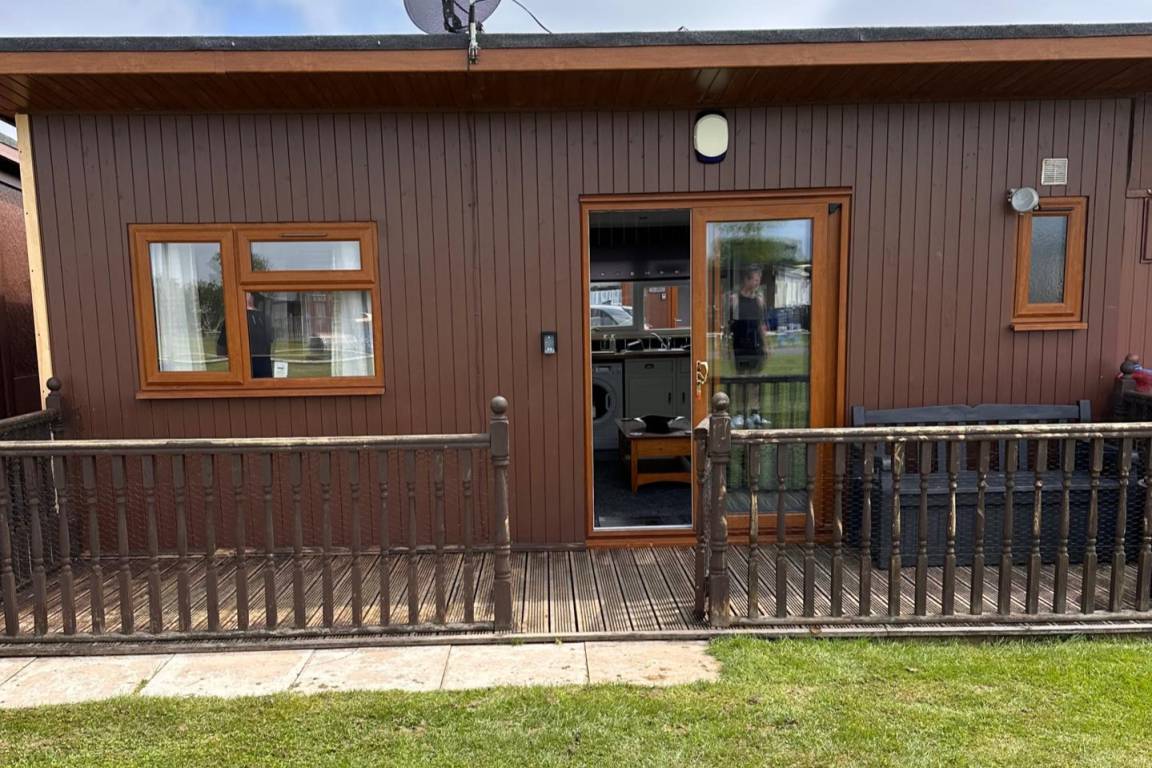 85 M² Cabin ∙ 1 Bedroom ∙ 2 Guests - Lincolnshire