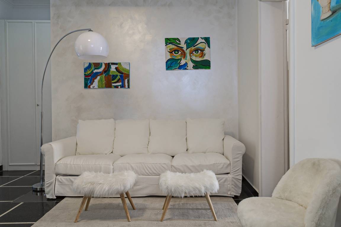 90 M² Apartamento ∙ 2 Habitaciones ∙ 4 Huéspedes - Génova