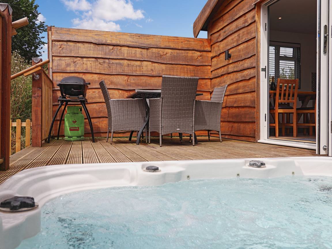 Cottage ∙ 2 Bedrooms ∙ 4 Guests - Westward Ho!