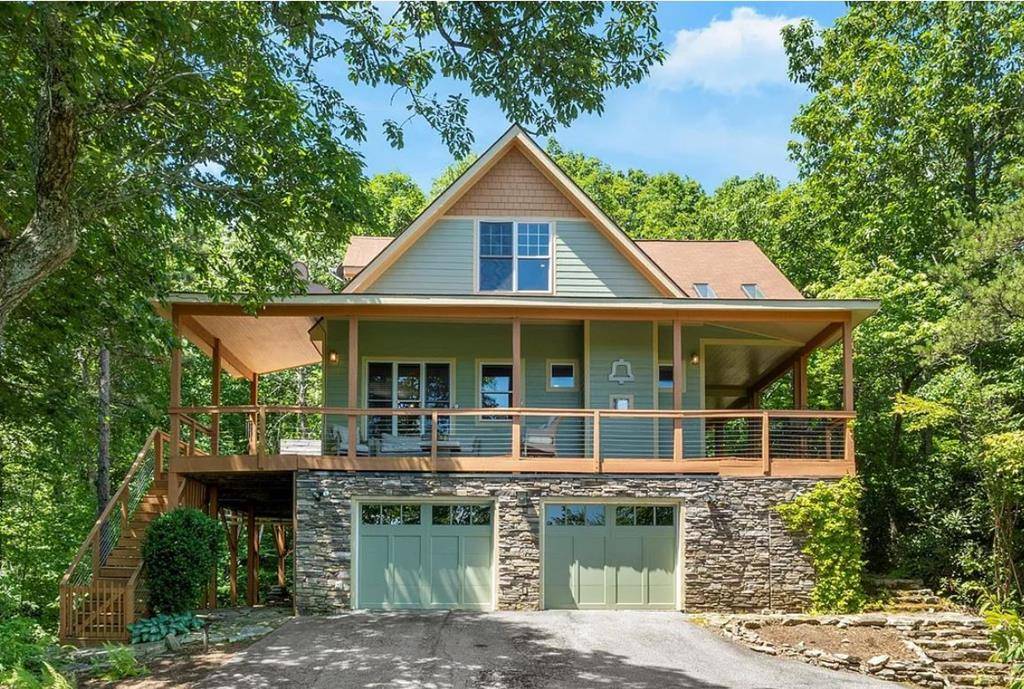 House ∙ 4 Bedrooms ∙ 10 Guests - North Carolina
