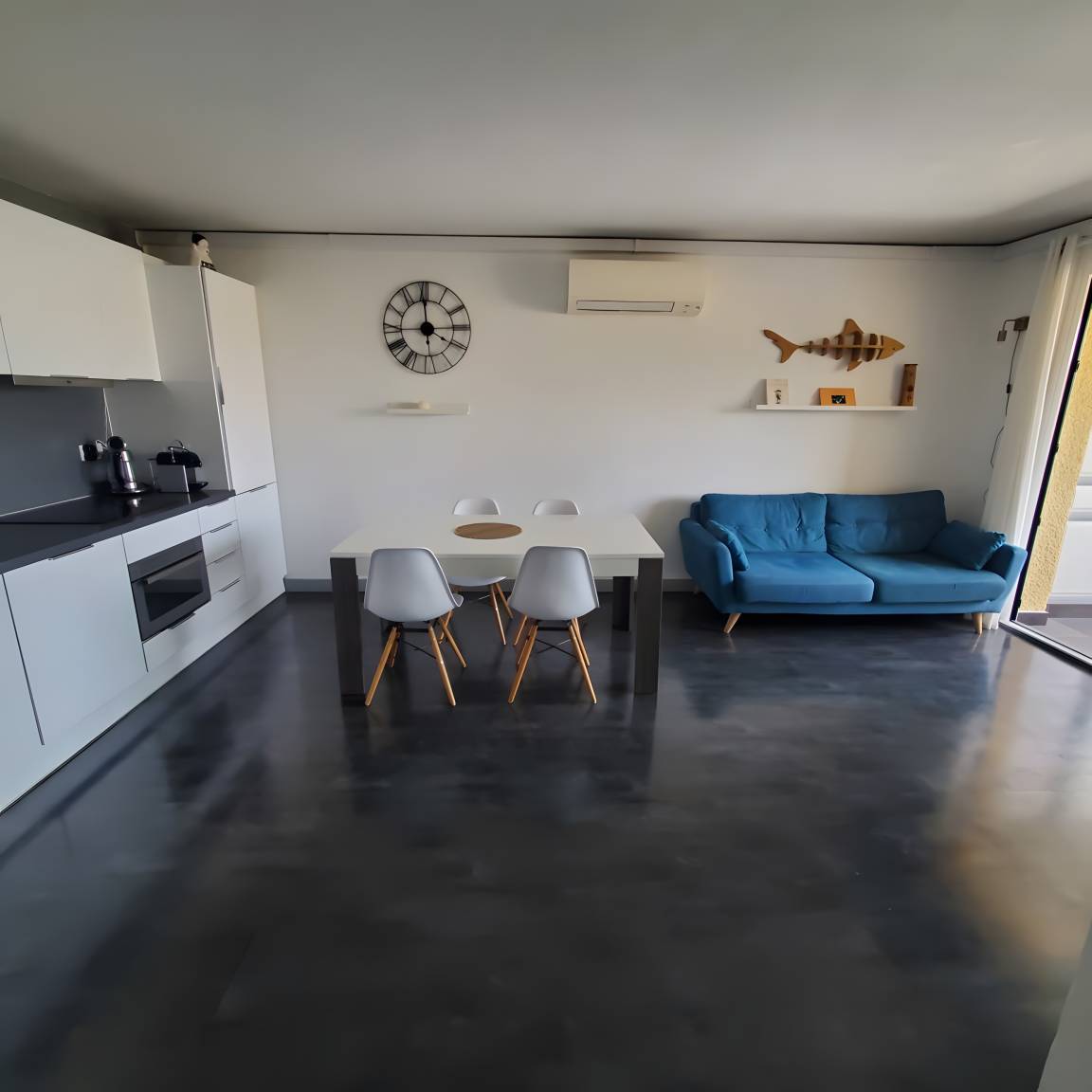 60 M² Huoneisto ∙ 2 Makuuhuonetta ∙ 4 Vierasta - Marsella