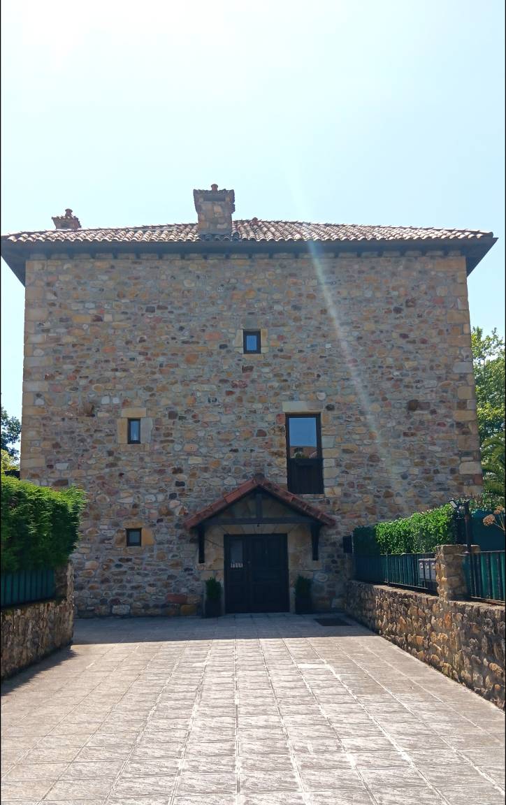 125 M² Ferienwohnung ∙ 3 Schlafzimmer ∙ 6 Gäste - Castro Urdiales