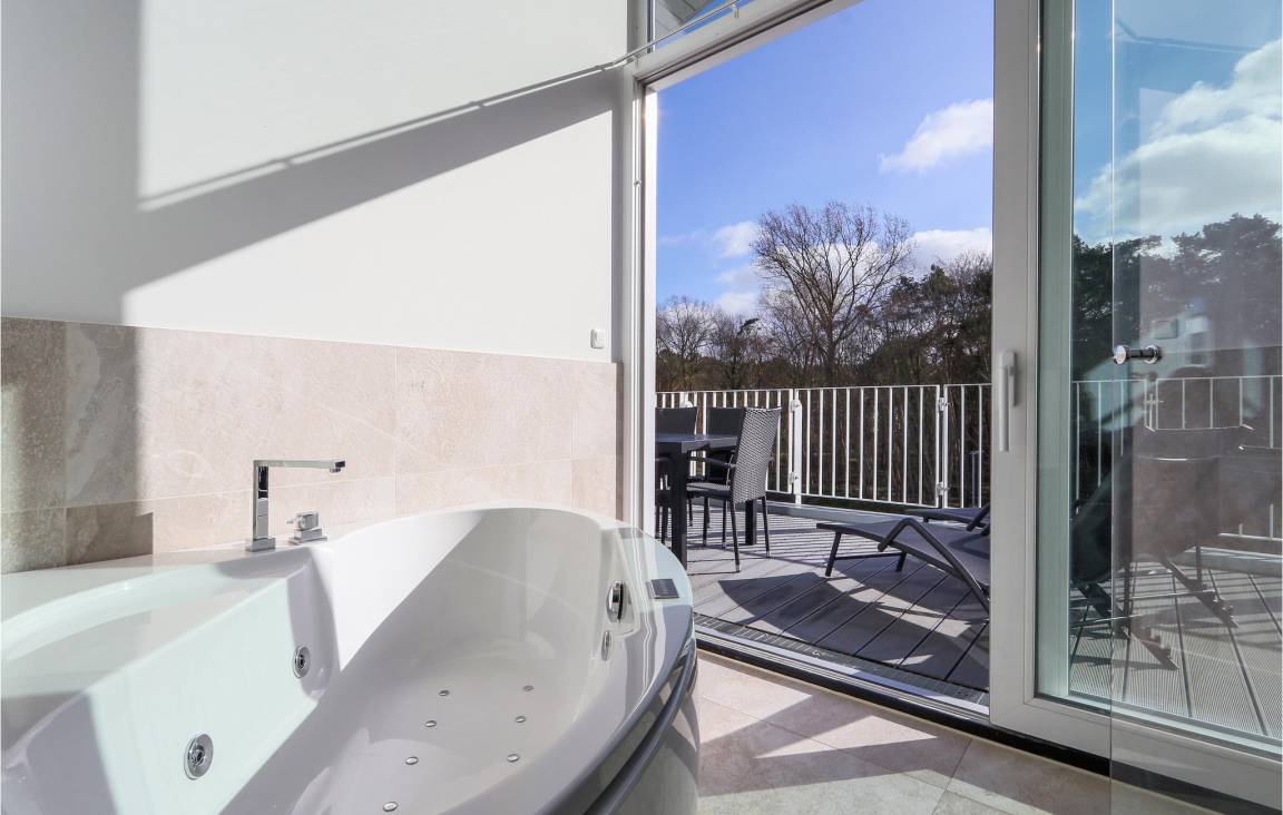108 M² Apartment ∙ 3 Bedrooms ∙ 6 Guests - Lübeck