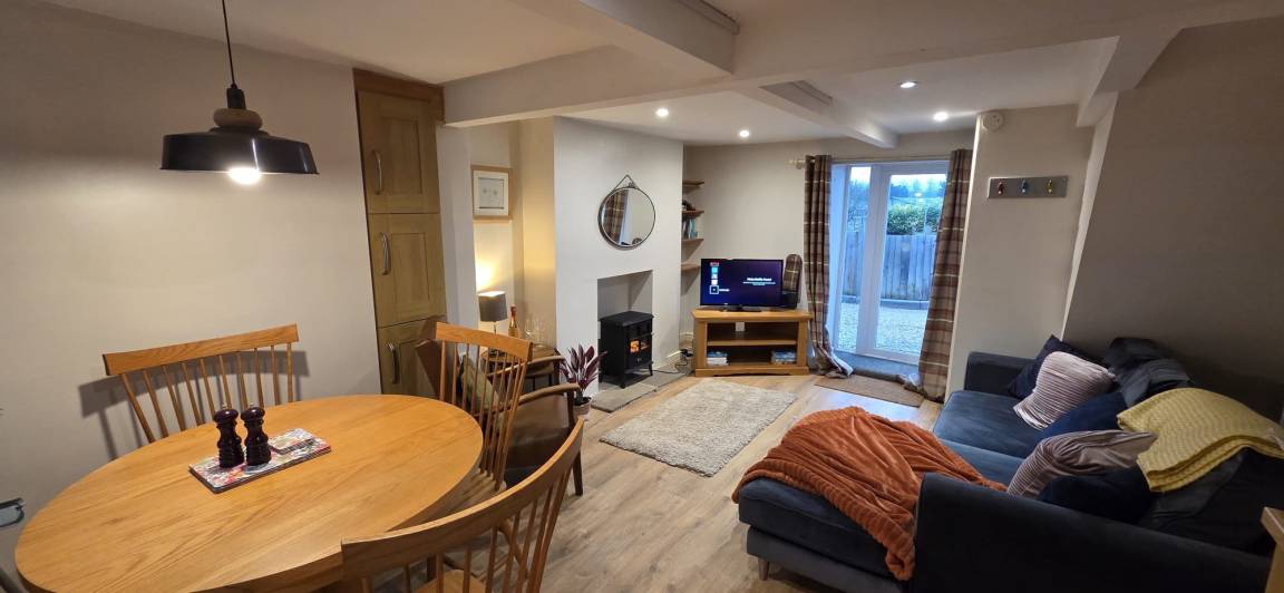 Cottage ∙ 2 Bedrooms ∙ 4 Guests - Cambridgeshire
