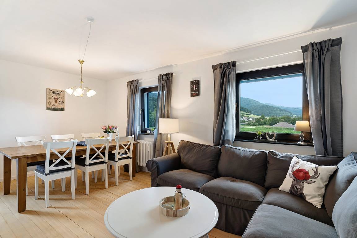 83 M² Apartment ∙ 3 Bedrooms ∙ 6 Guests - Simonswald