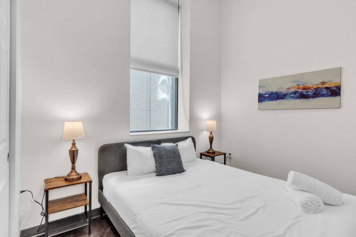 Apartment ∙ 1 Bedroom ∙ 3 Guests - Pittsburgh